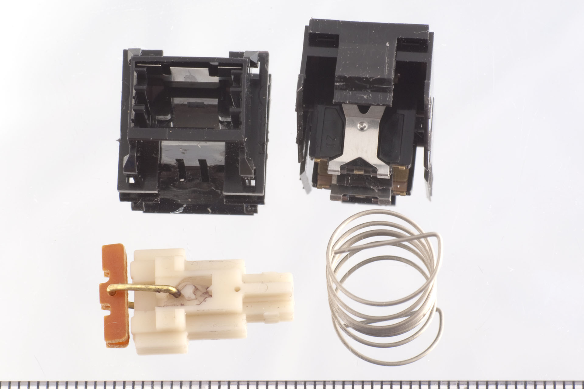 Apple M0110 - Alps SKCC Lock switch mod | SFF.Network