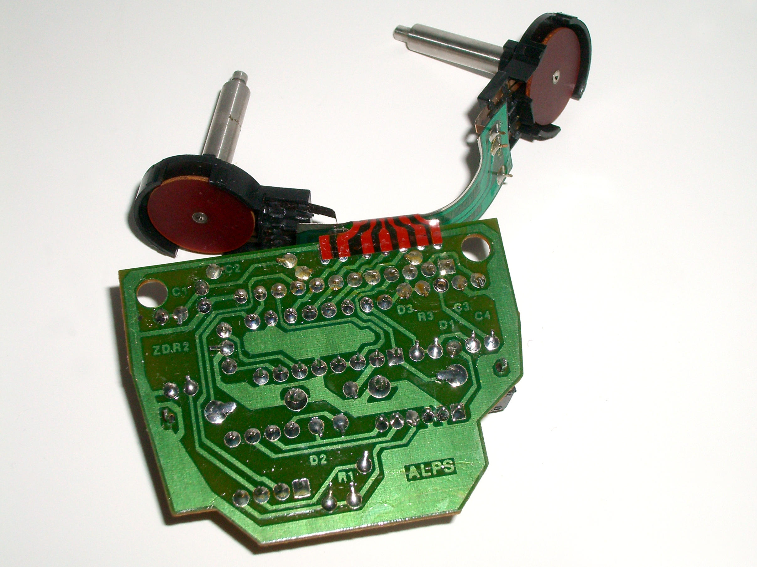 File:Key Tronic pro mouse -- PCB, bottom.jpg - Wikimedia Commons